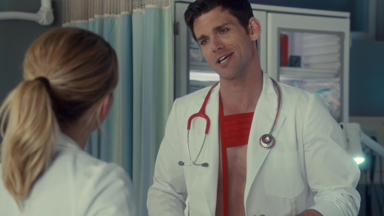 Auscaps Kevin Mcgarry Shirtless In Saving Hope 5 01 Dr Dustiny