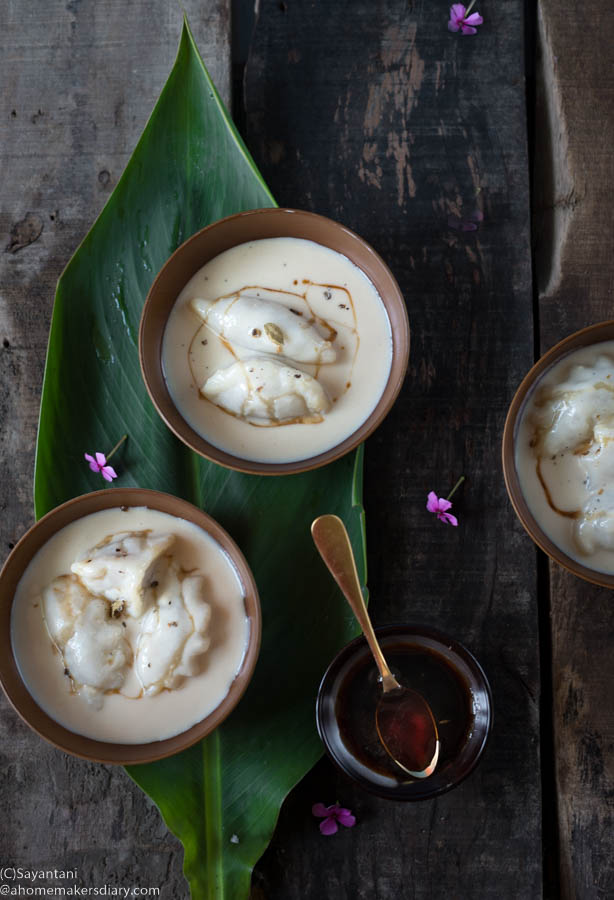 Dudh Puli Pithe - A Homemaker's Diary