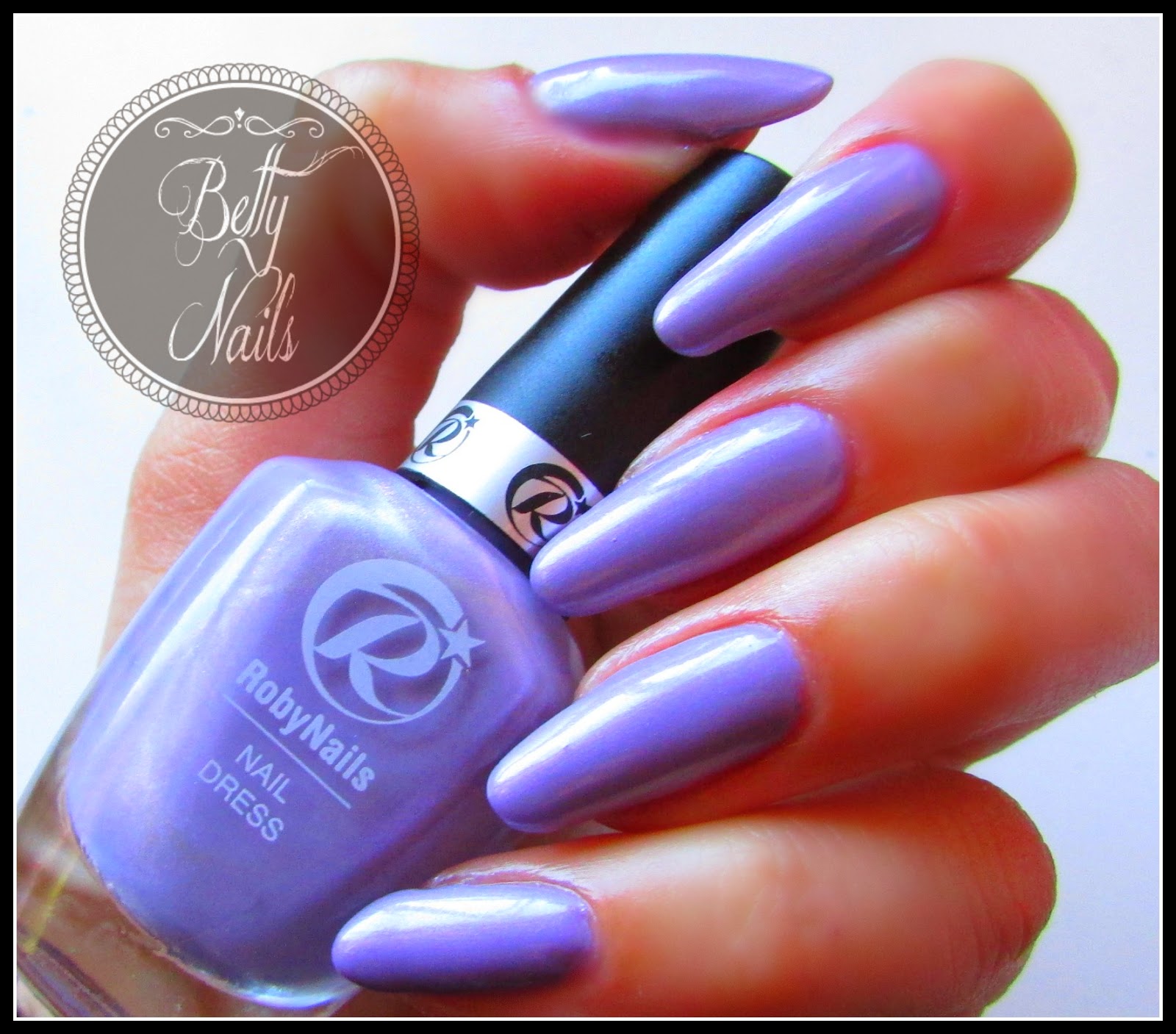 Betty Nails: Roby Nails - Nail Dress Nail Polishes