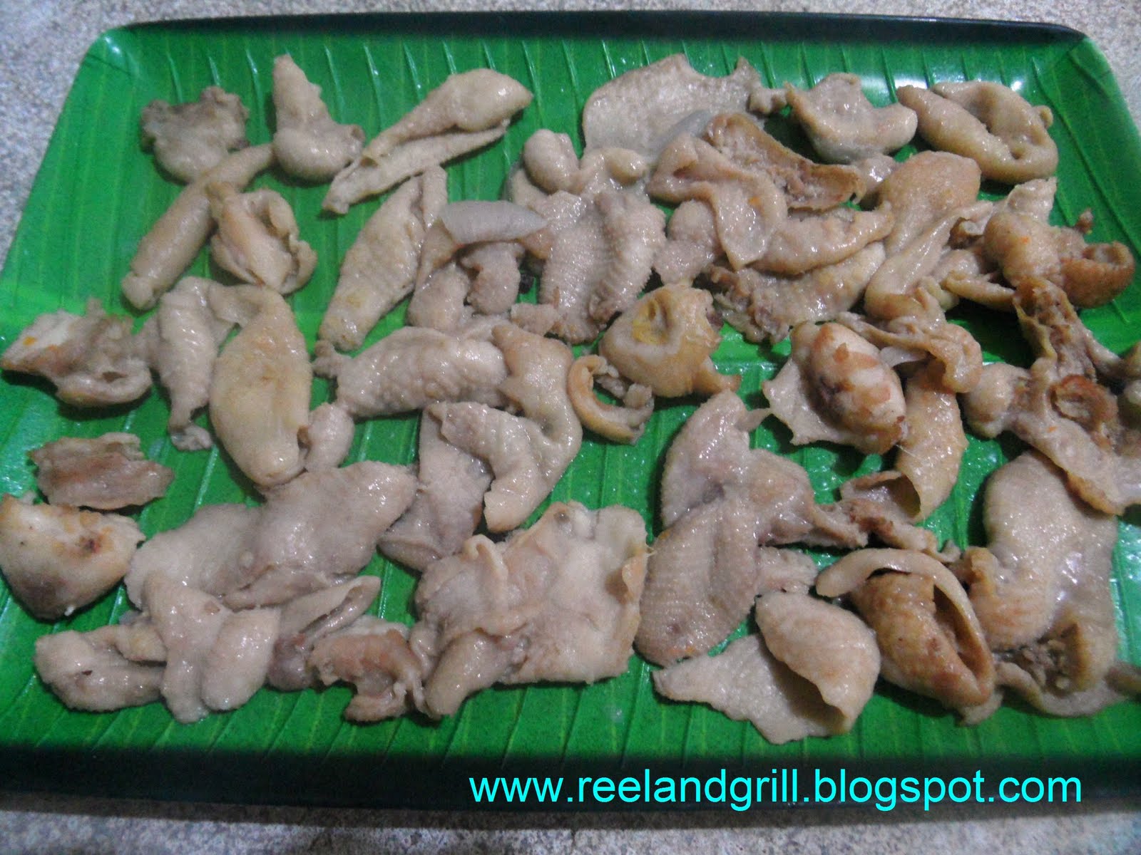 Reel and Grill: Chicharon Balat ng Manok or Tsitsarong Manok (Crackling ...