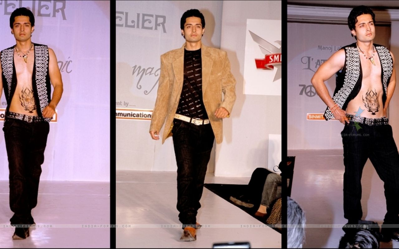 Celebrating MEN - Manly pictures: Cute guy on ramp walk