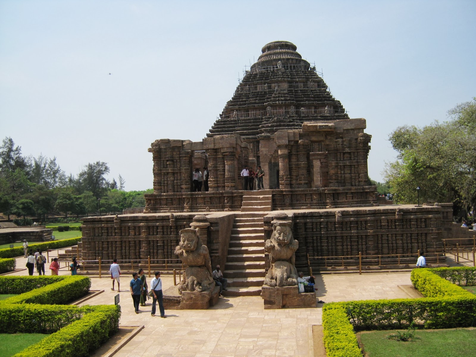 In the trail of Incredible !ndia: Magnificent Sun Temples of Konark ...