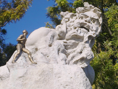 ODIVELAS - UM RUMO: Gigante Adamastor - Alto de Stª Catarina