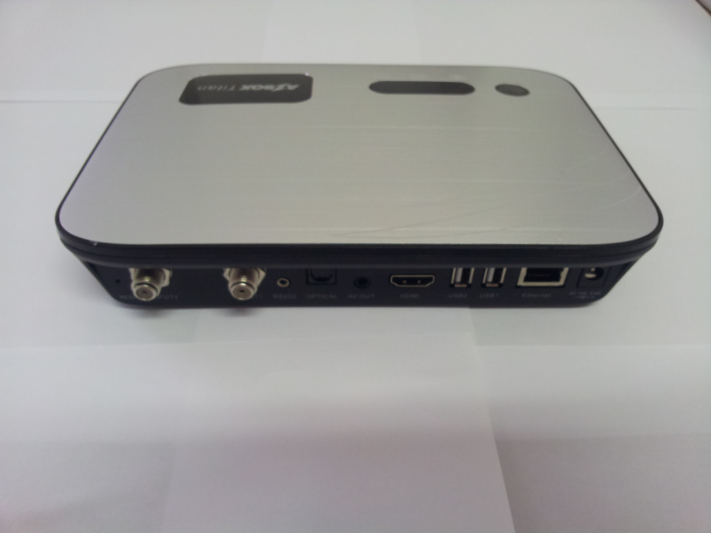 AZboxnews: New pictures AZbox Titan single and twin