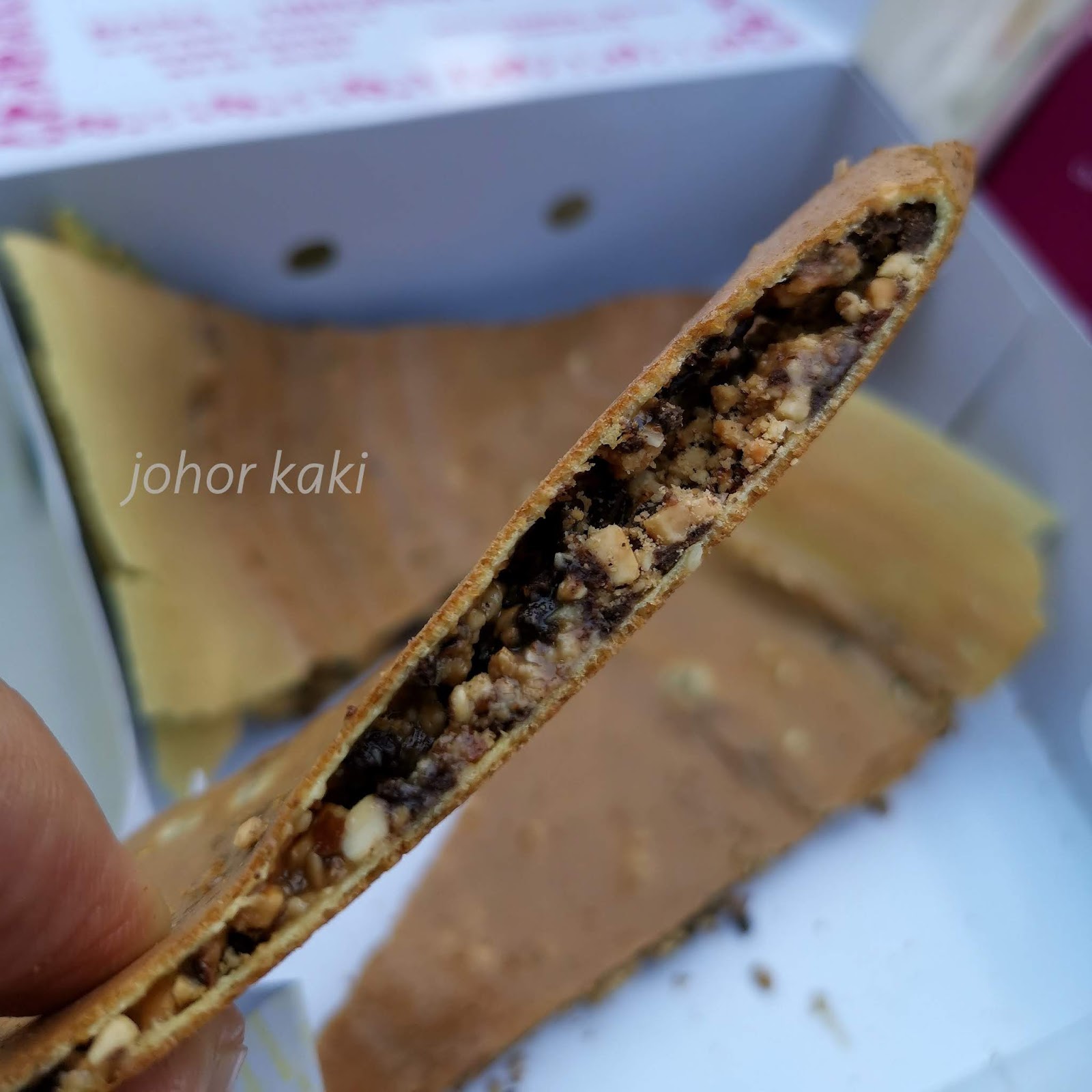 Martabak 818 in Batam. Indonesian Style Ban Chang Kueh or Apam Balik ...