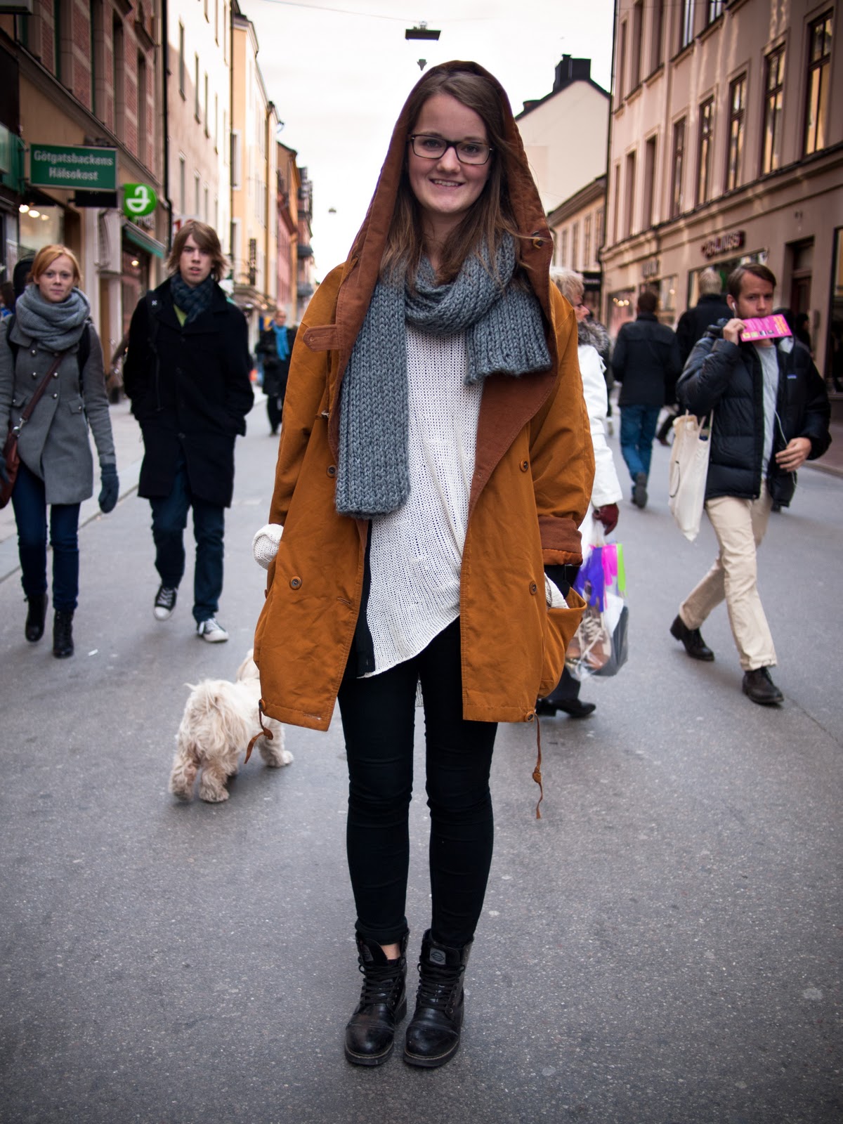 Le Petite Belle: Street Style From Around the World