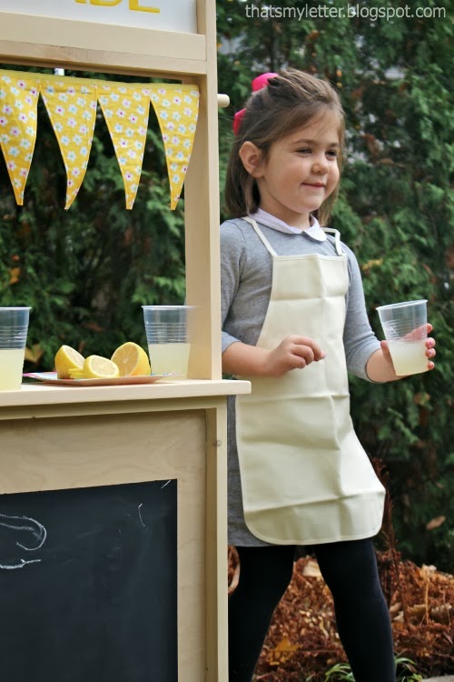 DIY Kids Play Stand - Jaime Costiglio