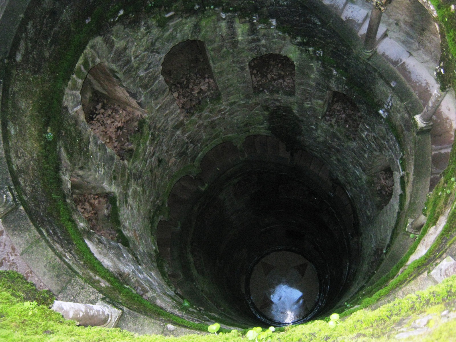 HOBBY DILAILASILVEX: POÇO INICIÁTICO, QUINTA DA REGALEIRA, SINTRA