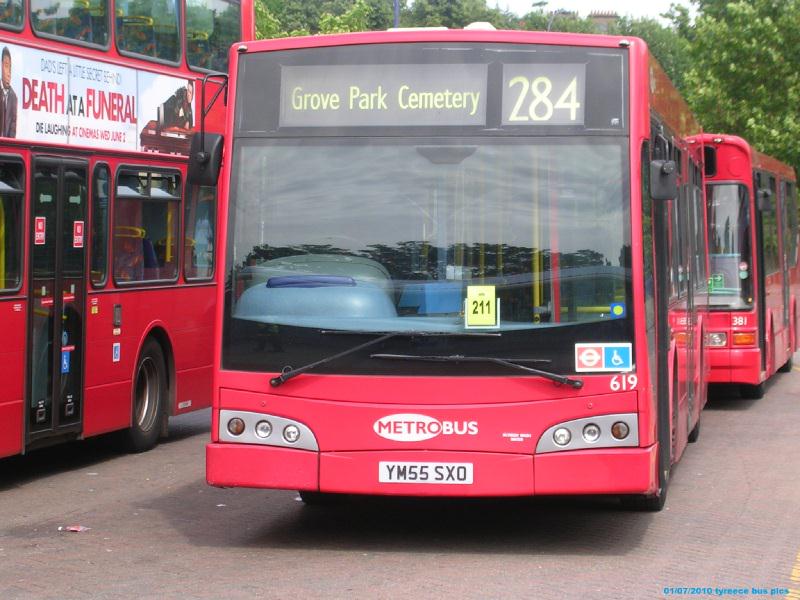 The London Bus Team: Buses in Lewisham Station