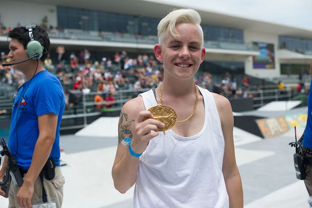 Skateboarding : profil skateboarder wanita : Lacey Baker