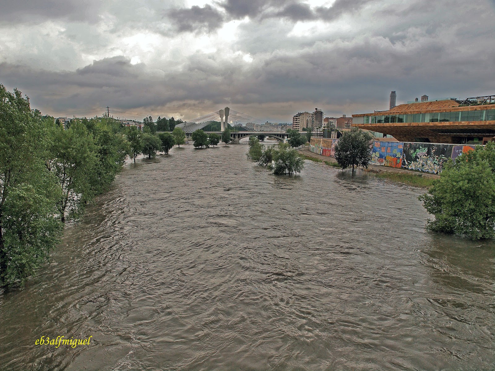 Miguel fotografia: El Segre en LLeida y Balaguer con mucha Agua