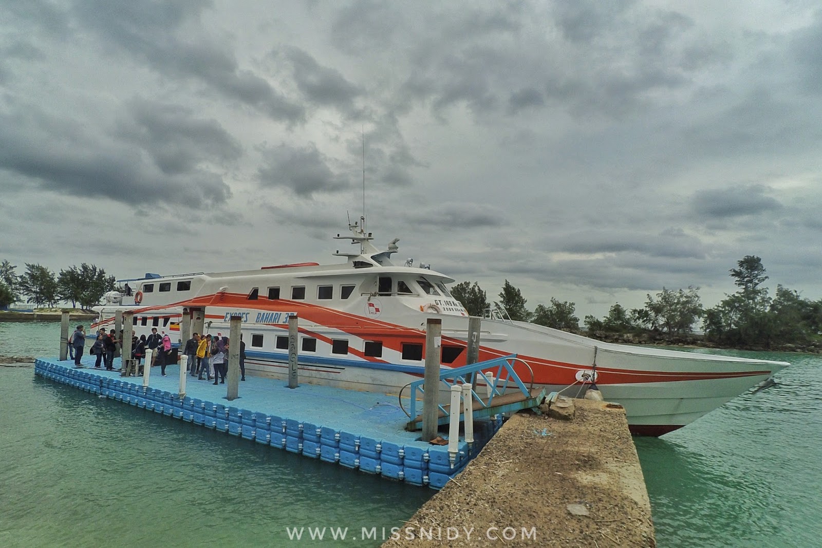 Nyobain Naik Kapal Cepat Express Bahari ke Pulau Tidung, Yuk!