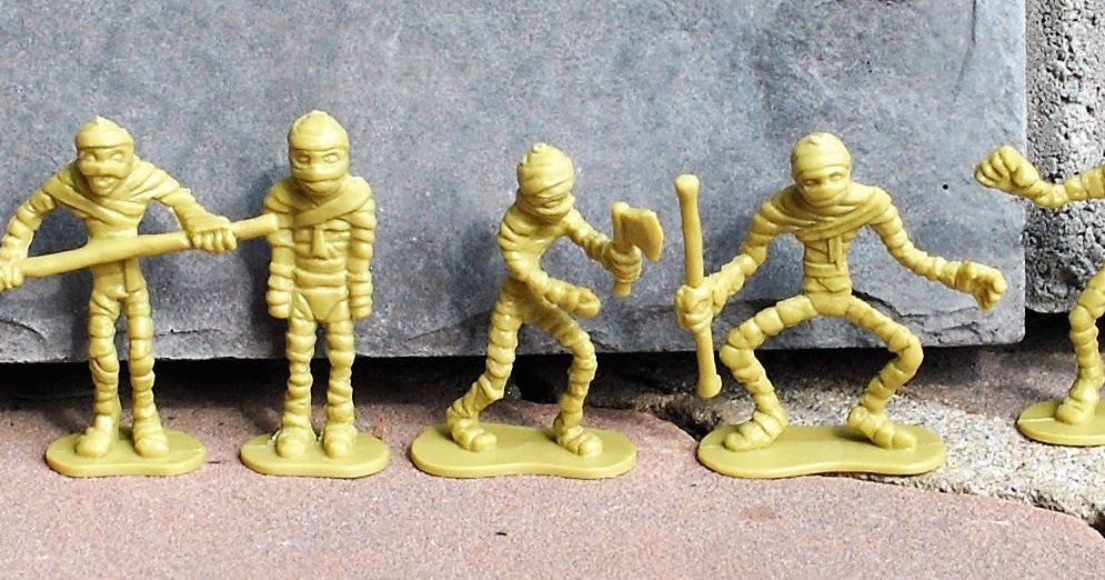 Fantasy Toy Soldiers: DOLLAR GENERAL: Mummy Army & Skeleton Army