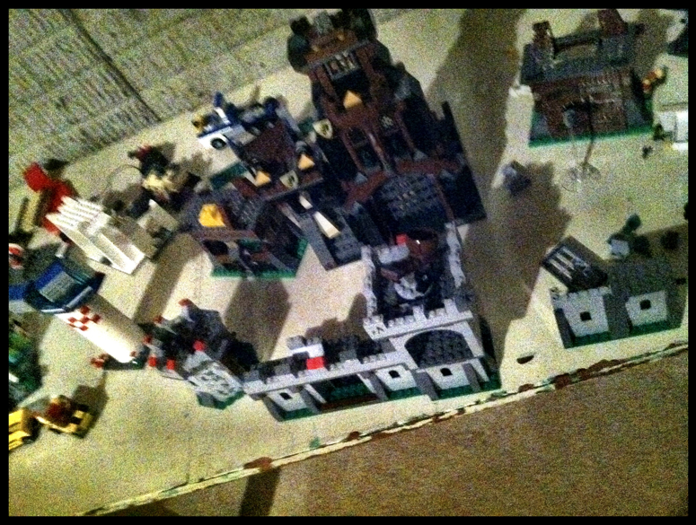 Hagan's World of Awesome: In My Basement I Have An Awesome LEGO World