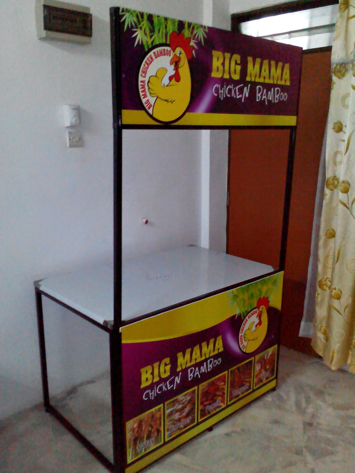 Stall Lipat: Produk