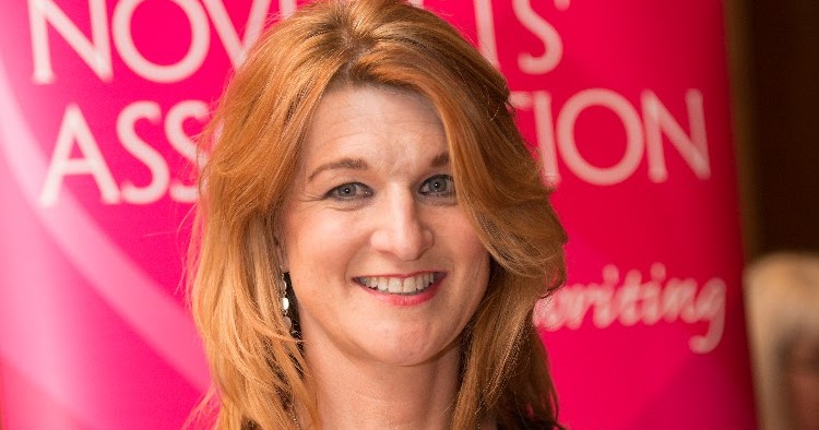 Writer Wednesday: Clare Harvey - Elle Field