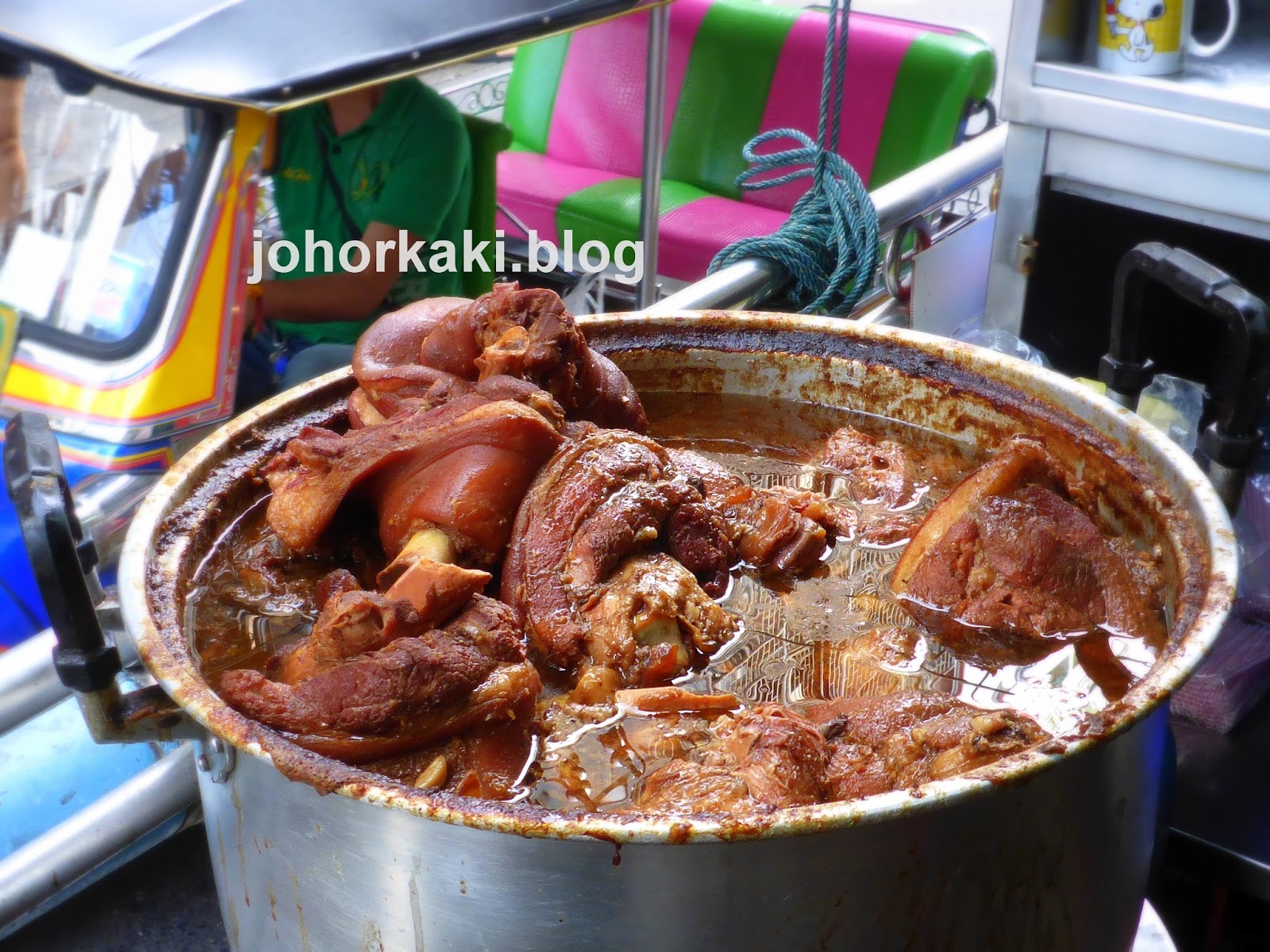 Braised Pork Leg Rice in Thailand | Kao Ka Moo ข้าวขาหมู JK1822 |Tony ...