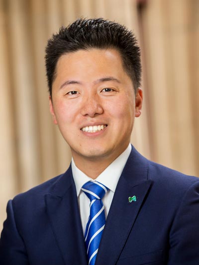 The Bloodied Wombat: April 2018