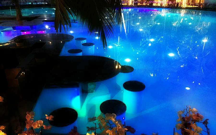 THERME Bucuresti PRETURI de intrare si PROGRAM de functionare al Aqua ...