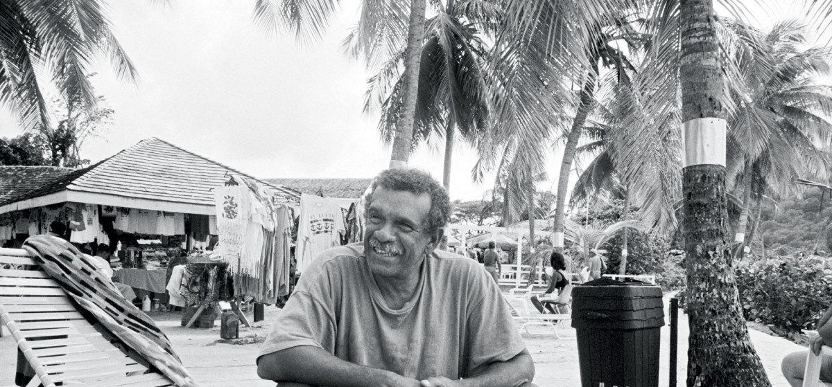 La antigua Biblos: Adiós, Derek Walcott