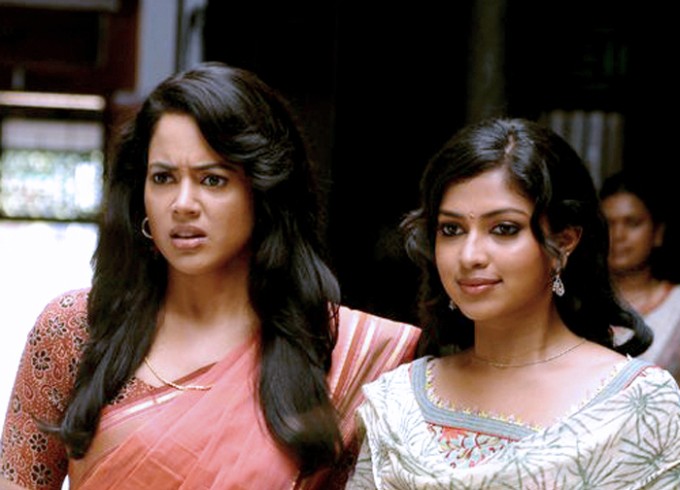 TAMIL RAGAA: Vettai movie heroine amala paul sameera reddy hot spicy photos
