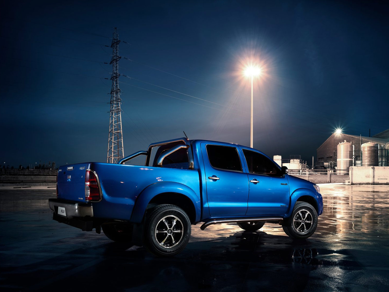 Japanese car photos - 2014 Toyota Hilux Invincible insurance ...