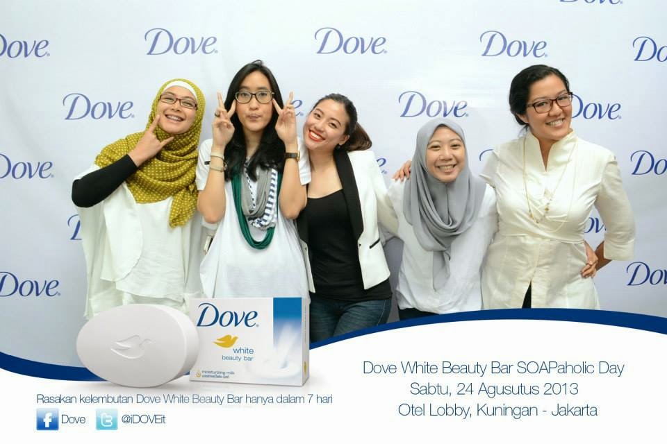 Photo Booth Marketing Event - IRIS PhotoBooth Jasa Photo Booth Souvenir ...