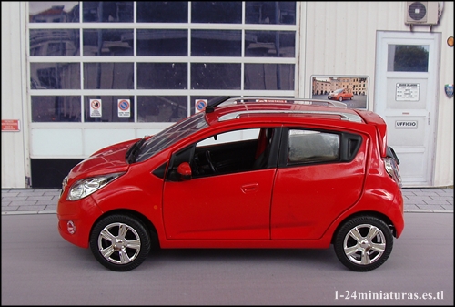 1/24 Diecast miniaturas: Chevrolet Spark GT 2010 1/24 Norscot. N- 228