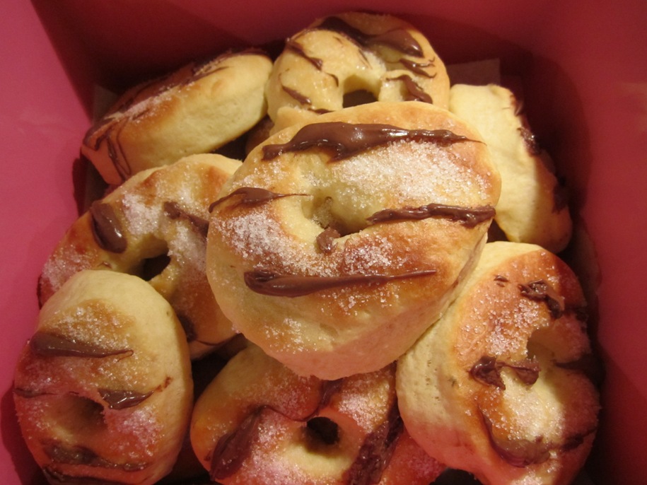 CIAMBELLE ( OVEN BAKED DOUGHNUTS) WITH NUTELLA