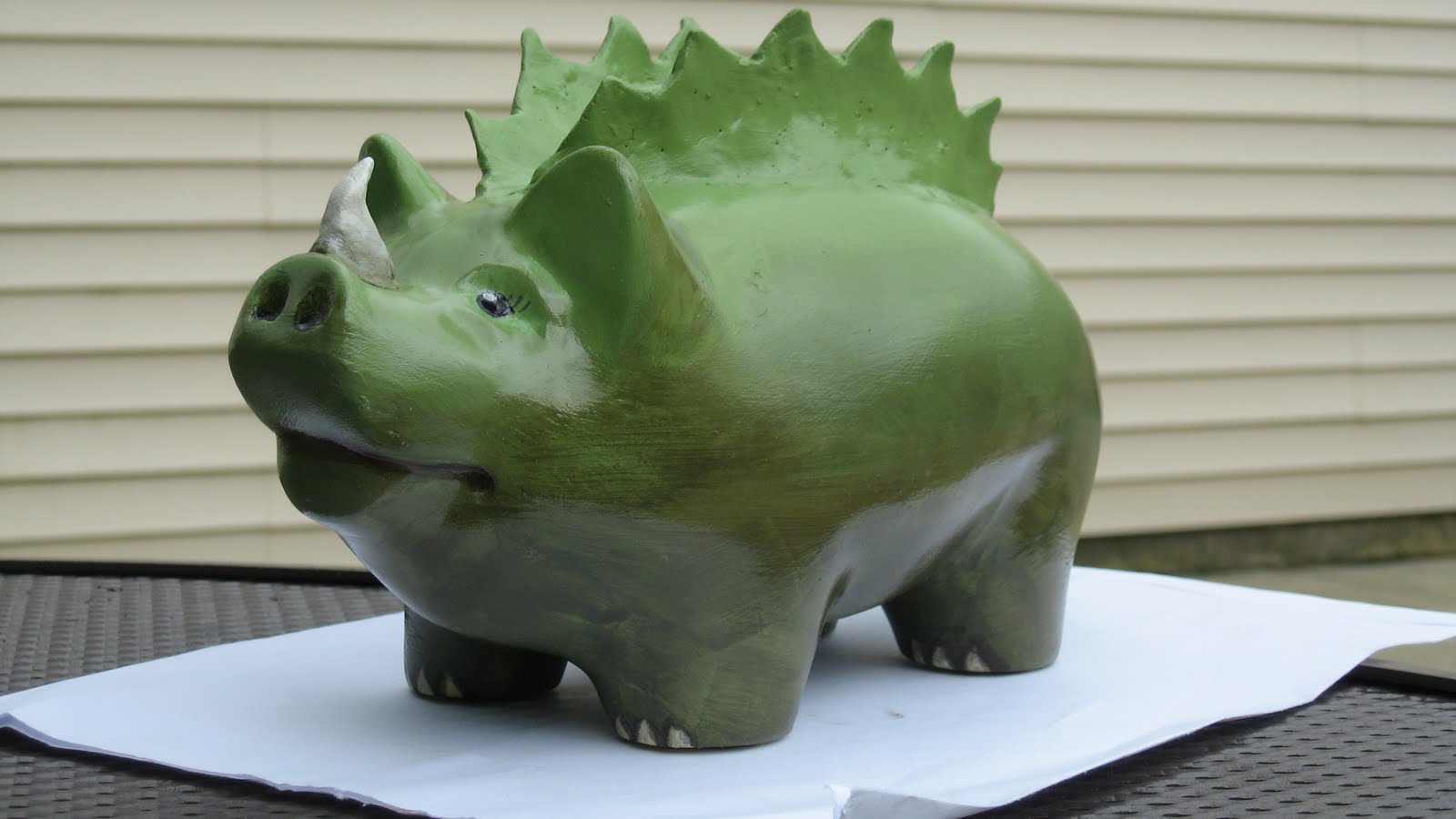 Annie Strack news: Pigosaurus