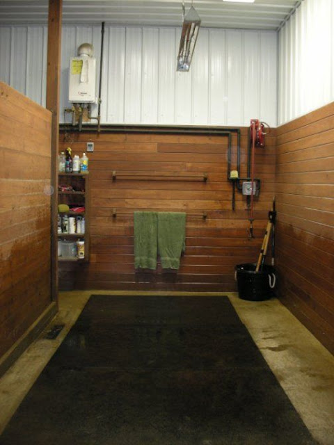 Horse Country Chic: Horse Barn Organization 101