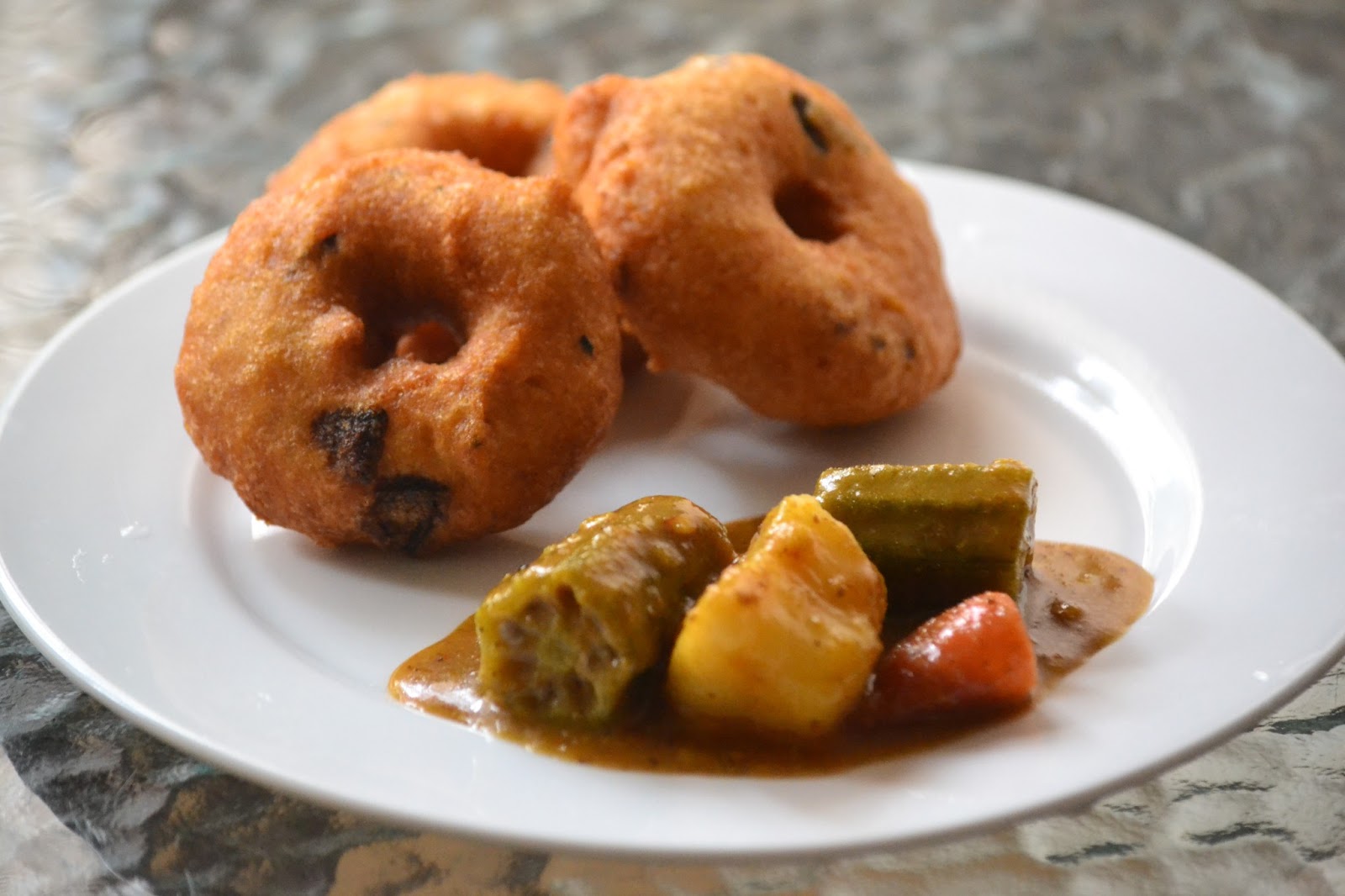 Mom, Anything Special !!!: Uzhunnu vada