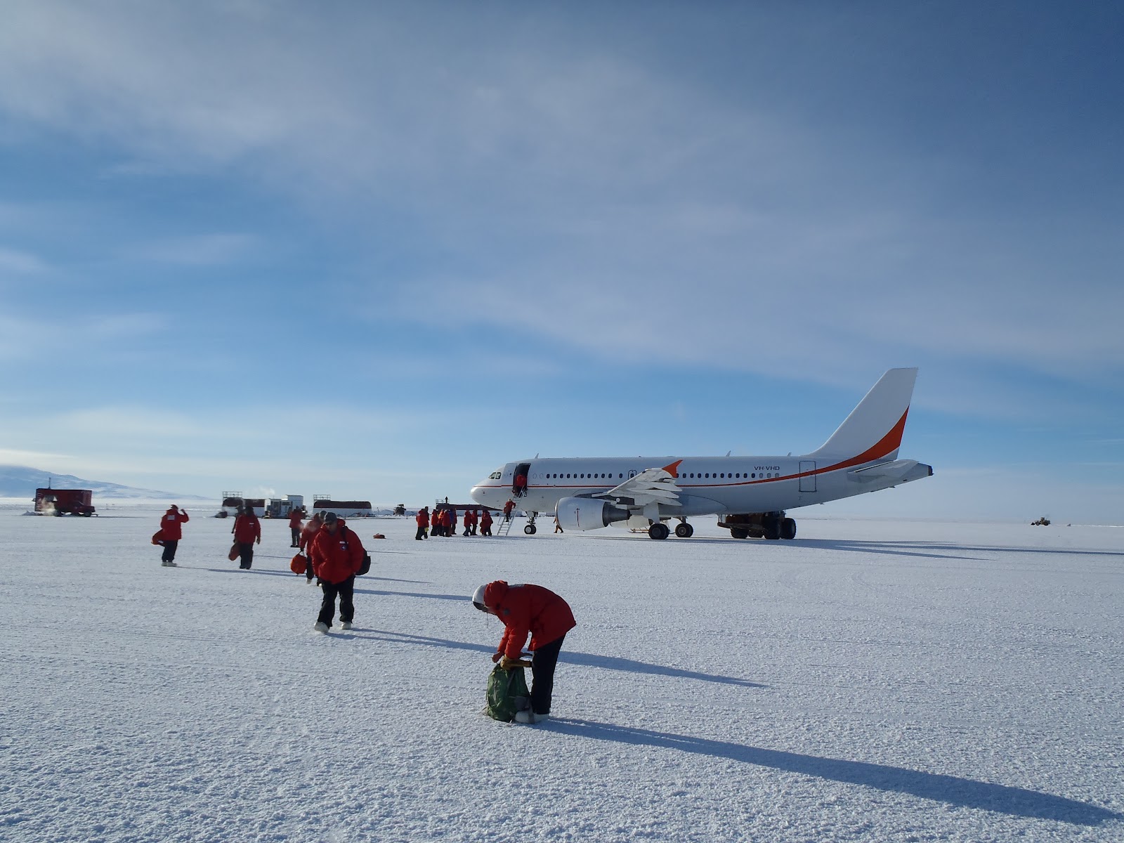 ROSS IN THE POLES ... tales from the Arctic and Antarctica: Arriving to ...