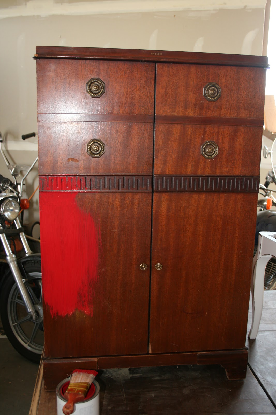 Antique Recreation: Antique Philco Radio Cabinet