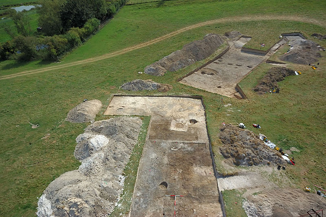 Elfshot: Plans and Profiles: Mike Parker Pearson Researching Neolithic ...