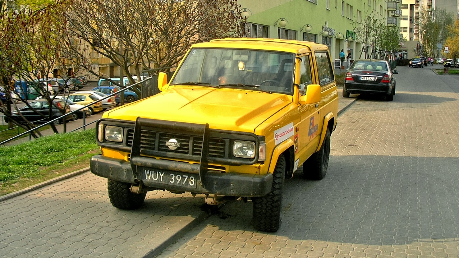 Pobliska Ulica: 1986-93 Nissan Patrol 260
