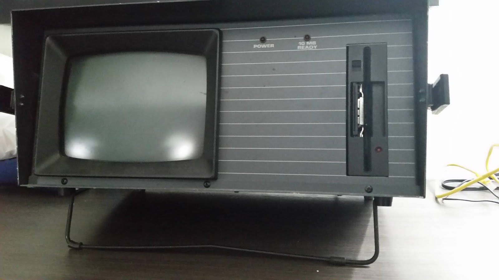 Historic Computing: Kaypro 10 with 10MB Hard Drive!