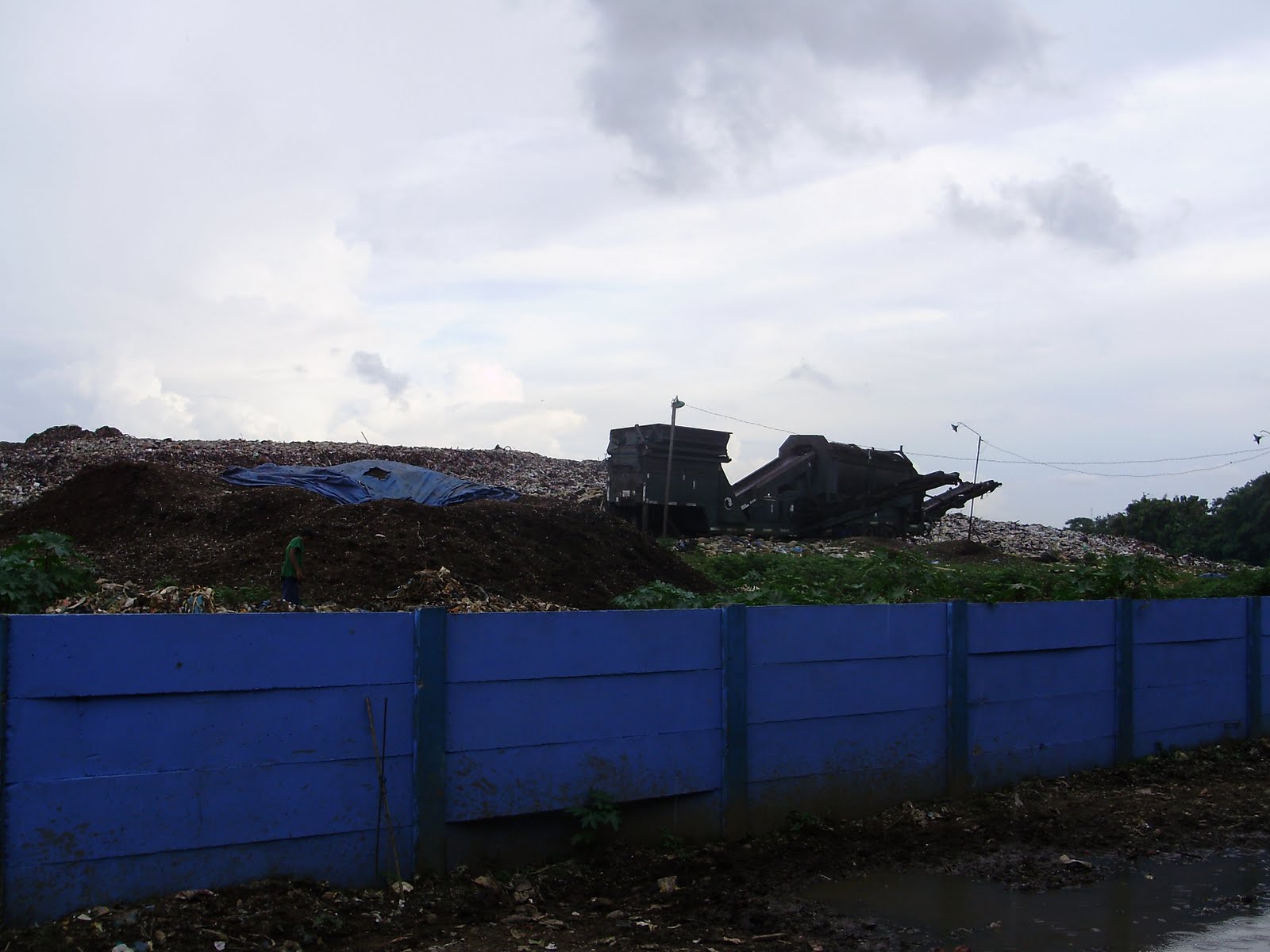 Environment Laboratory: STUDI TENTANG PERBEDAAN JARAK PEMUKIMAN KE TPA ...