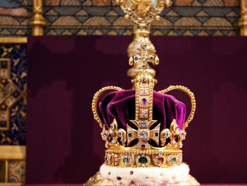 Eurohistory: UK: St Edward's Crown on display