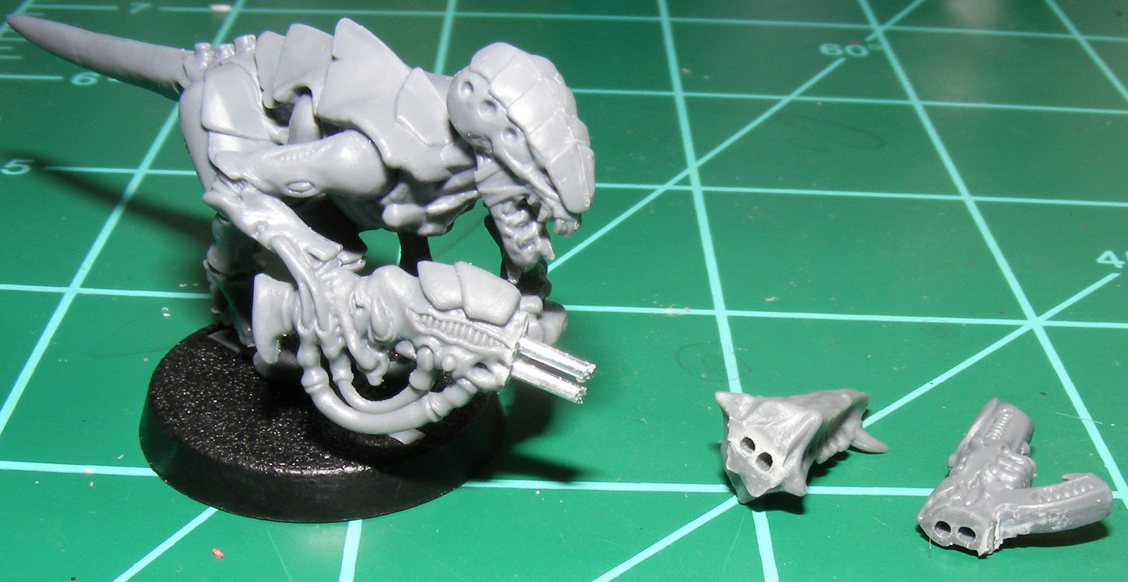 Maximum Heresy: Tutorial: Swappable weapons without using magnets ...