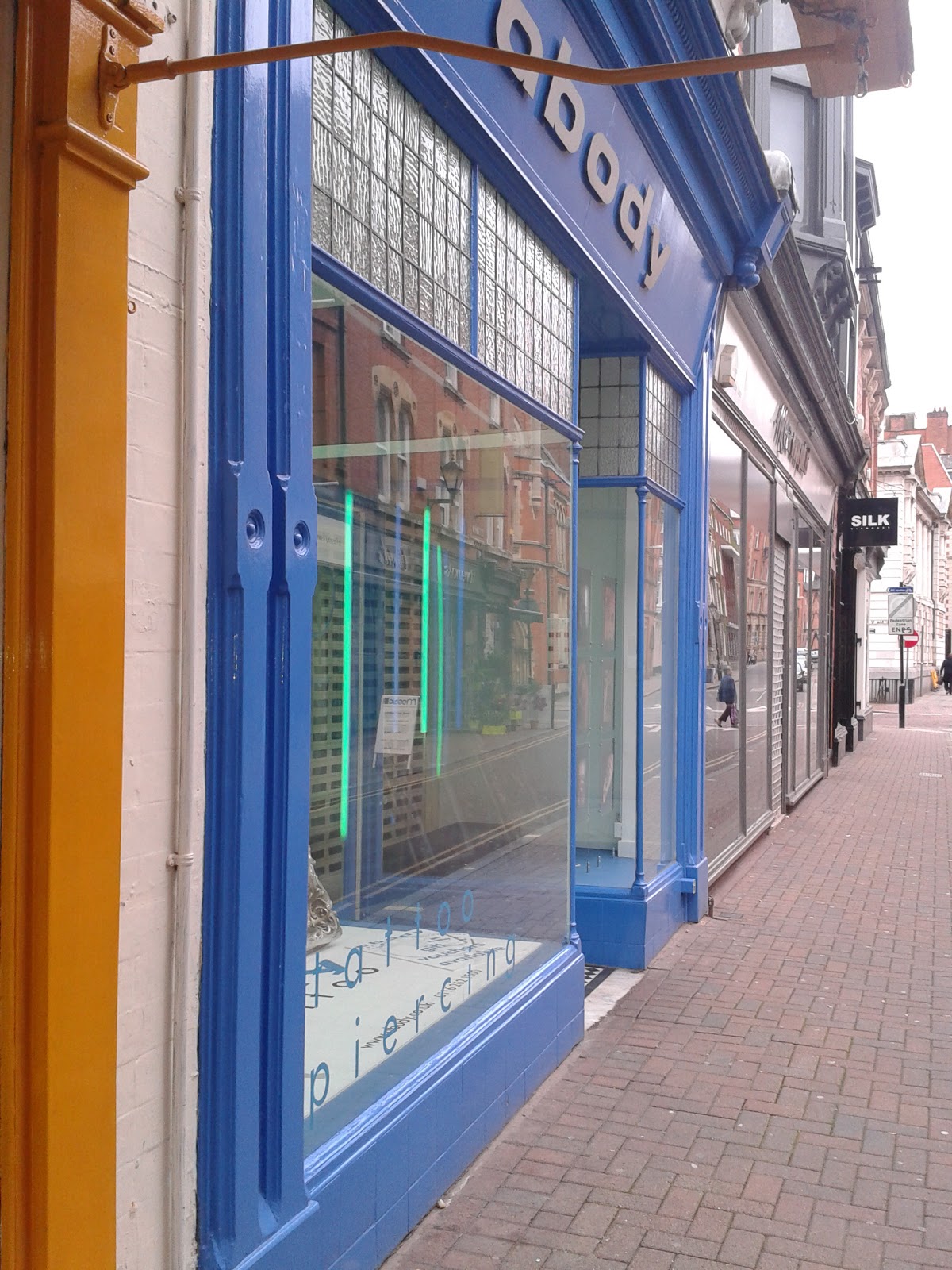 mag interiors: Colorful storefronts