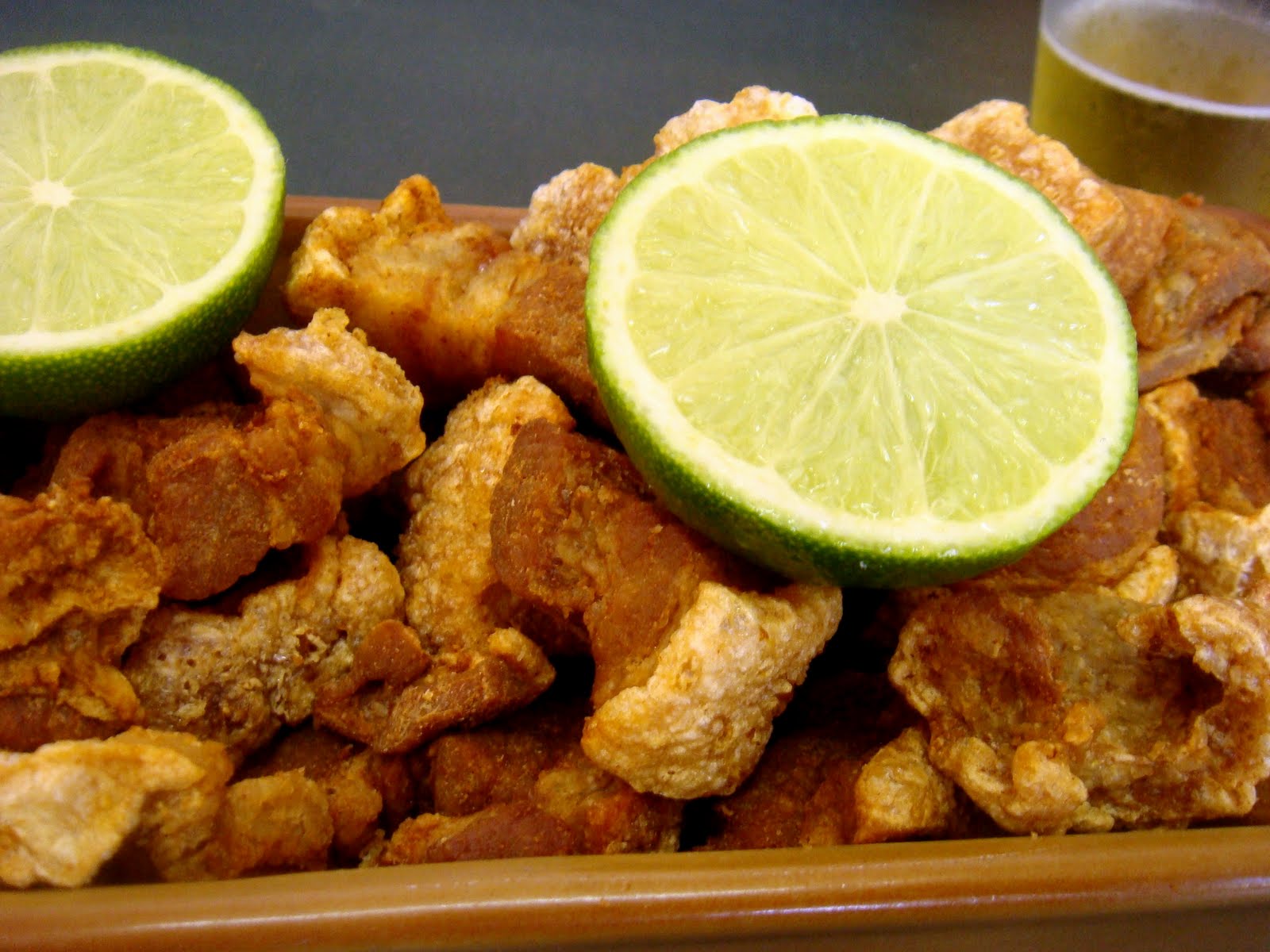 MEU CANTINHO DE RECEITAS DELICIOSAS: TORRESMINHO PURURUCA