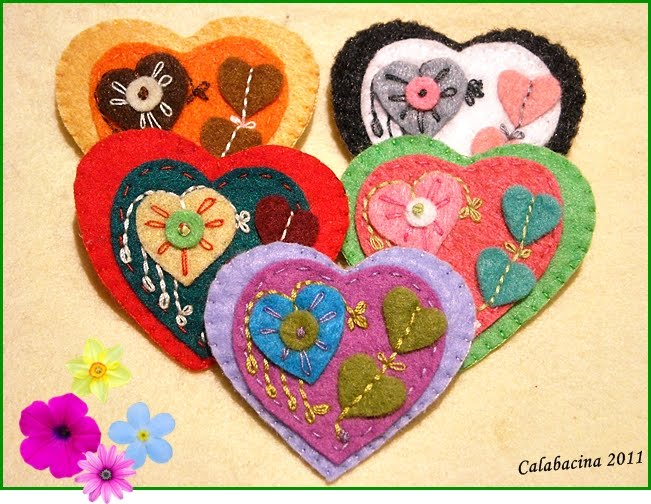 Corazones de fieltro - Imagui