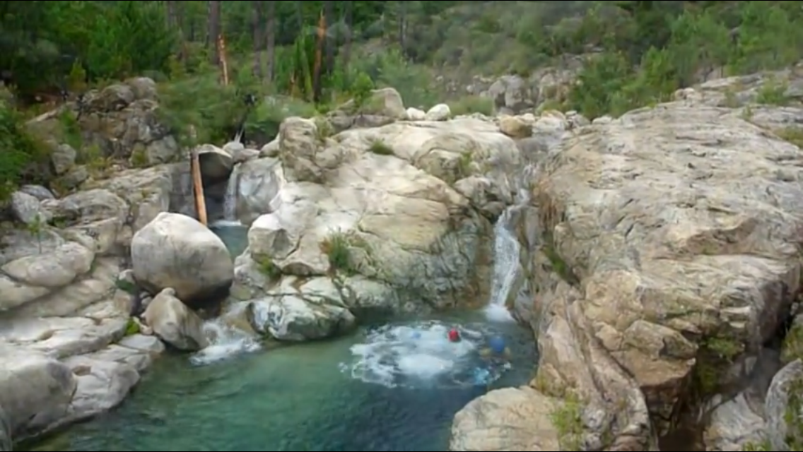 La rivière du Cavu et ses piscines naturelles