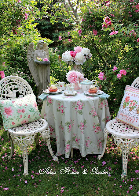 Aiken House & Gardens: Rose Garden Tea