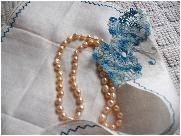 Art Threads: Wednesday Sewing - Pearl Keeper