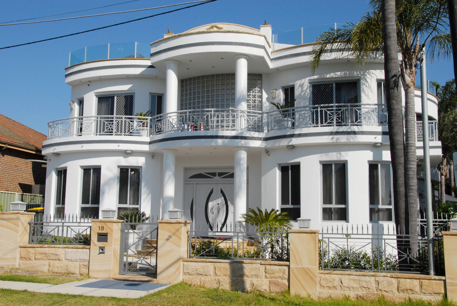 0431588888 exclusive homes