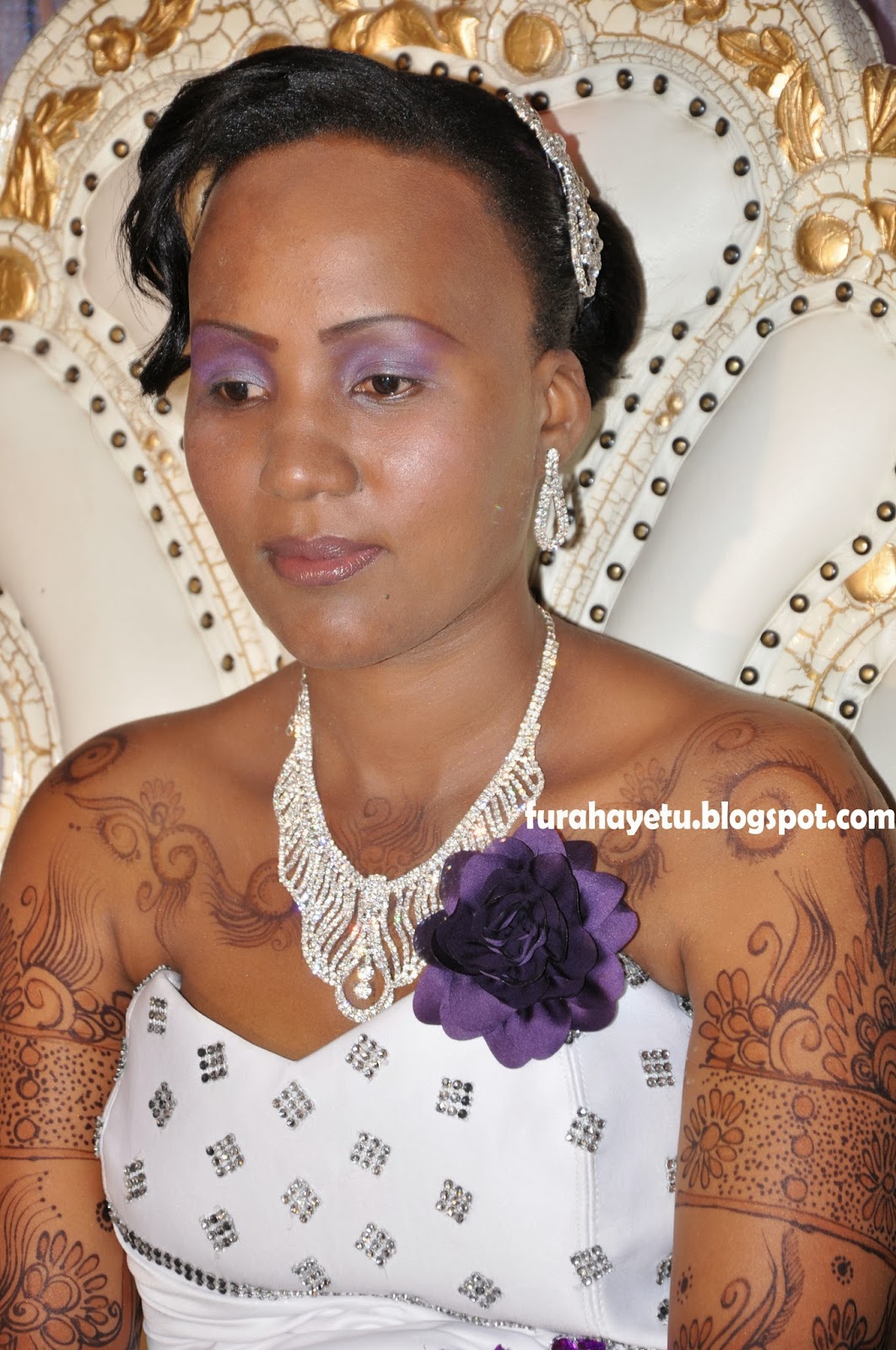 Furaha Yetu: Sherehe ya Harusi ya Farahani na Monila