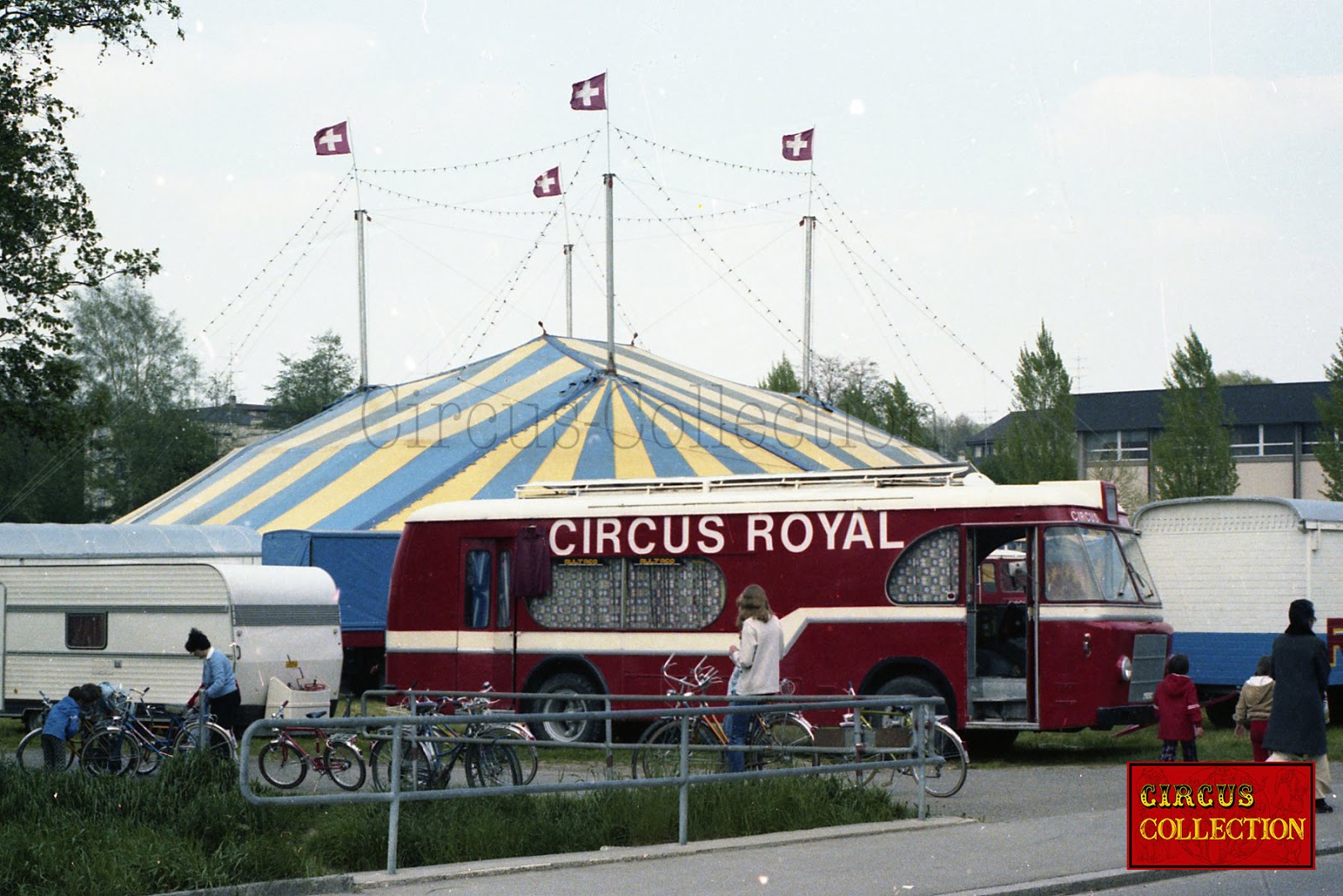 Circus -Collection: Le cirque Royal du temps de la famille Gasser 1980