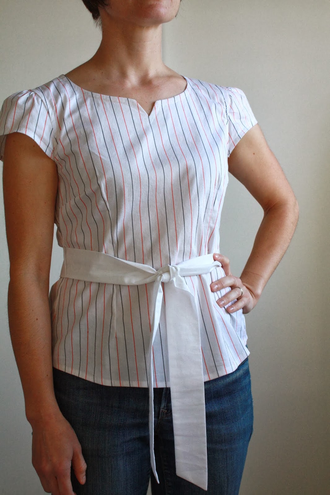 Nicole at Home: Alma blouse (and sash loop tip!)